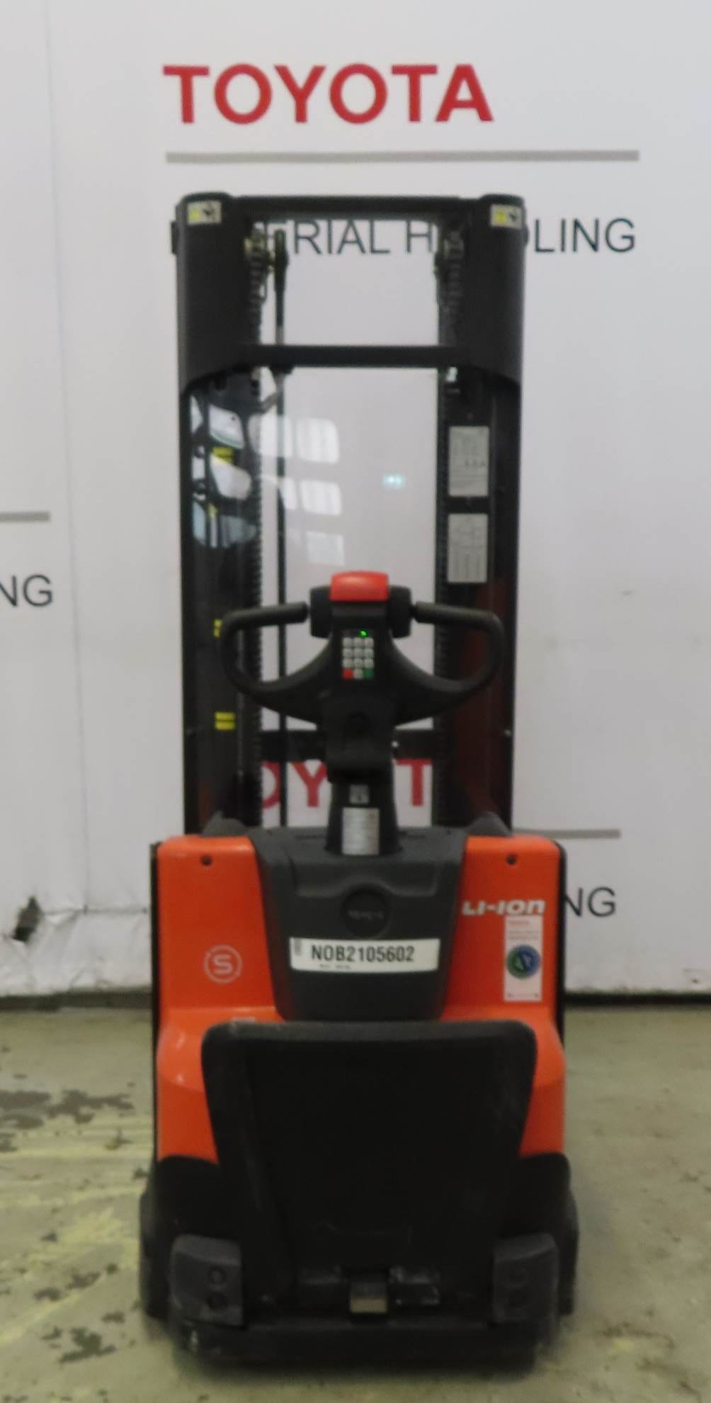 Til salgs: Toyota SWE140L - 2022 - Truck - Løftekapasitet 1400 kg ...