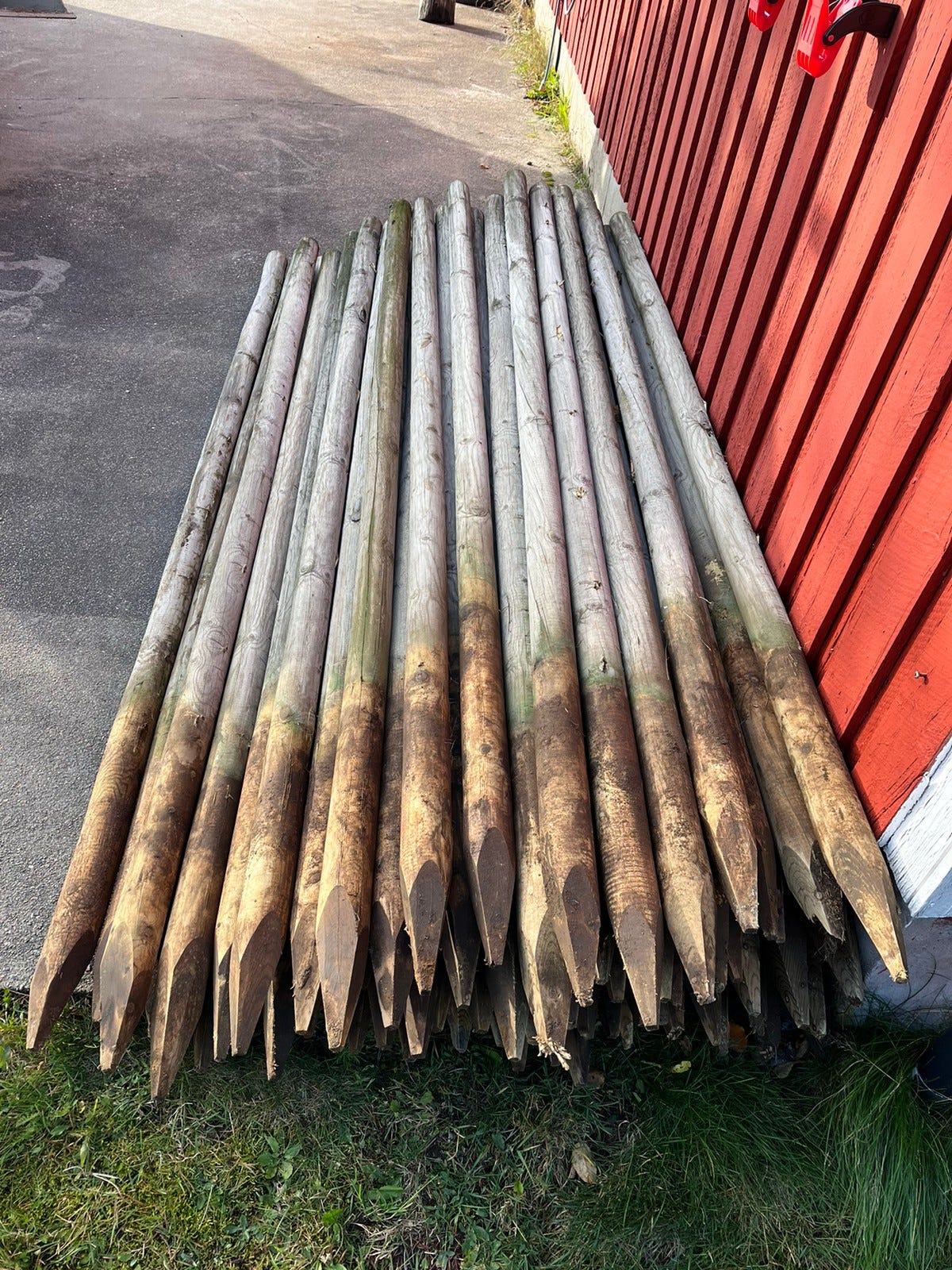 3 m stolper til Viltgjerde | FINN-torget