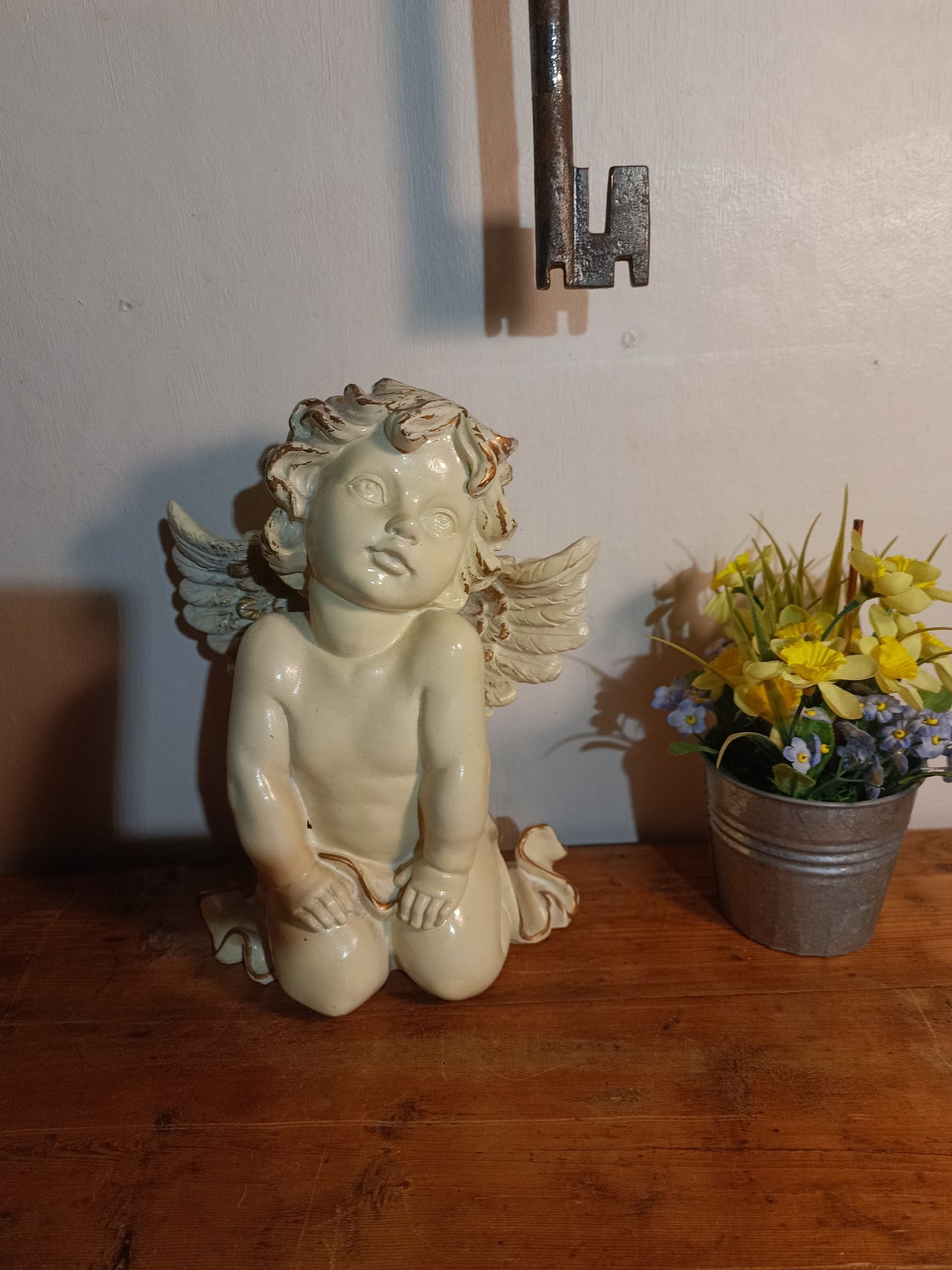 Vakker stor engel. | FINN-torget