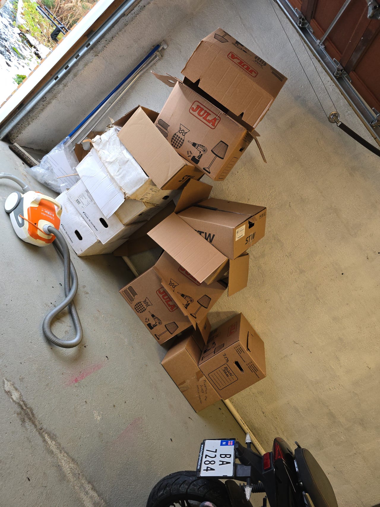 Flytteesker | FINN torget