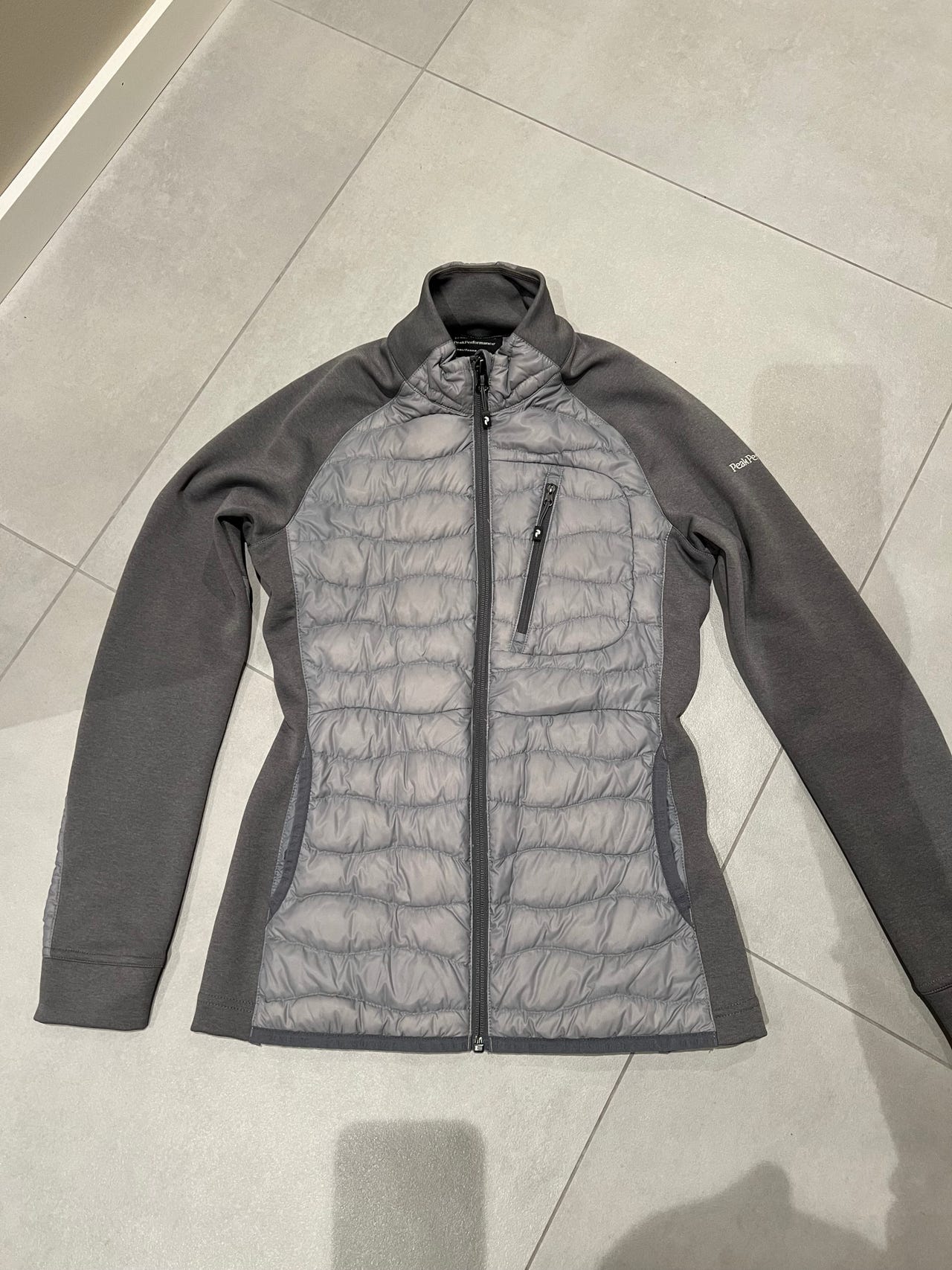 Peak Performance jakke | FINN-torget