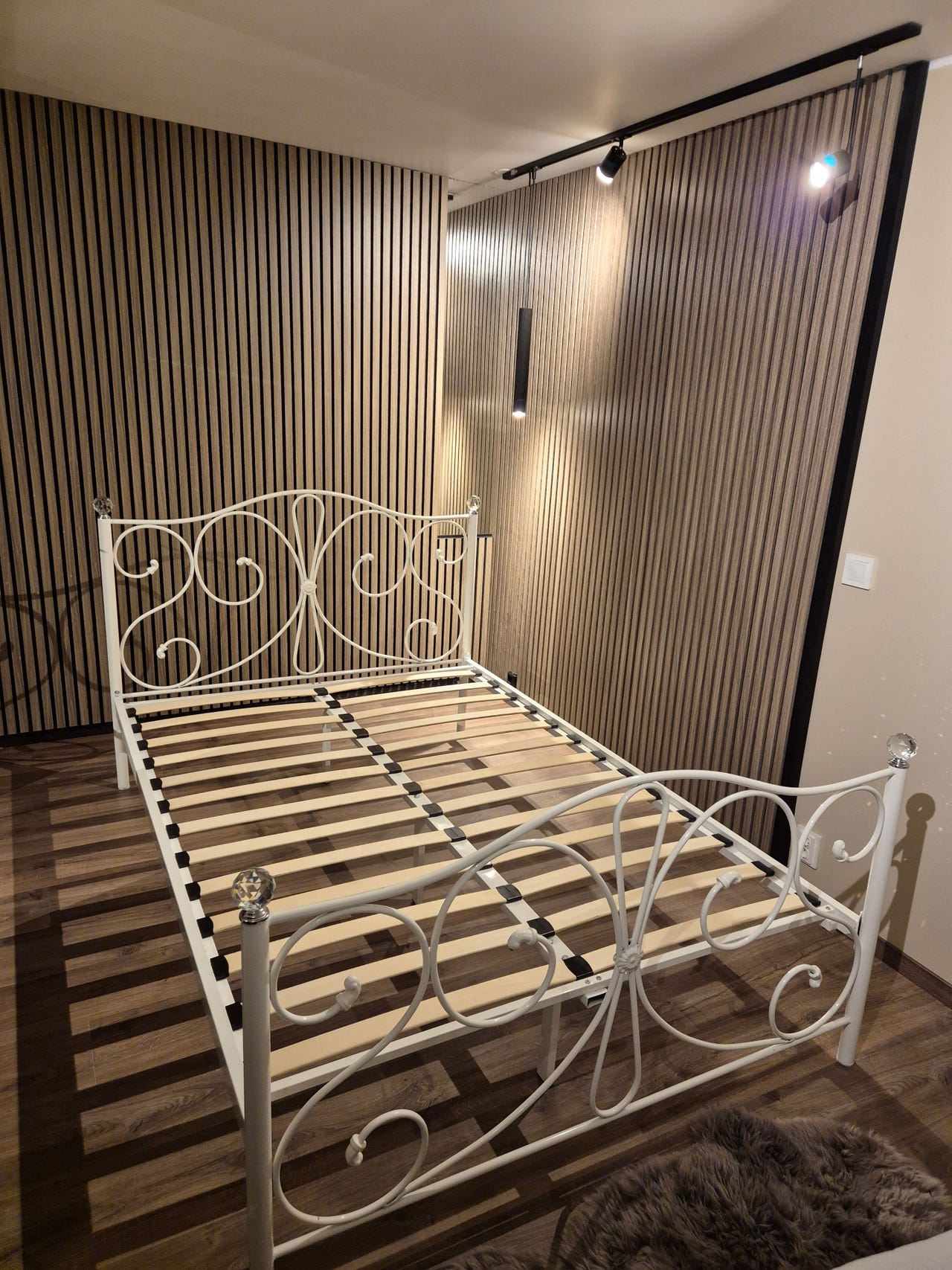 Sengeramme Princess 140x200 | FINN-torget