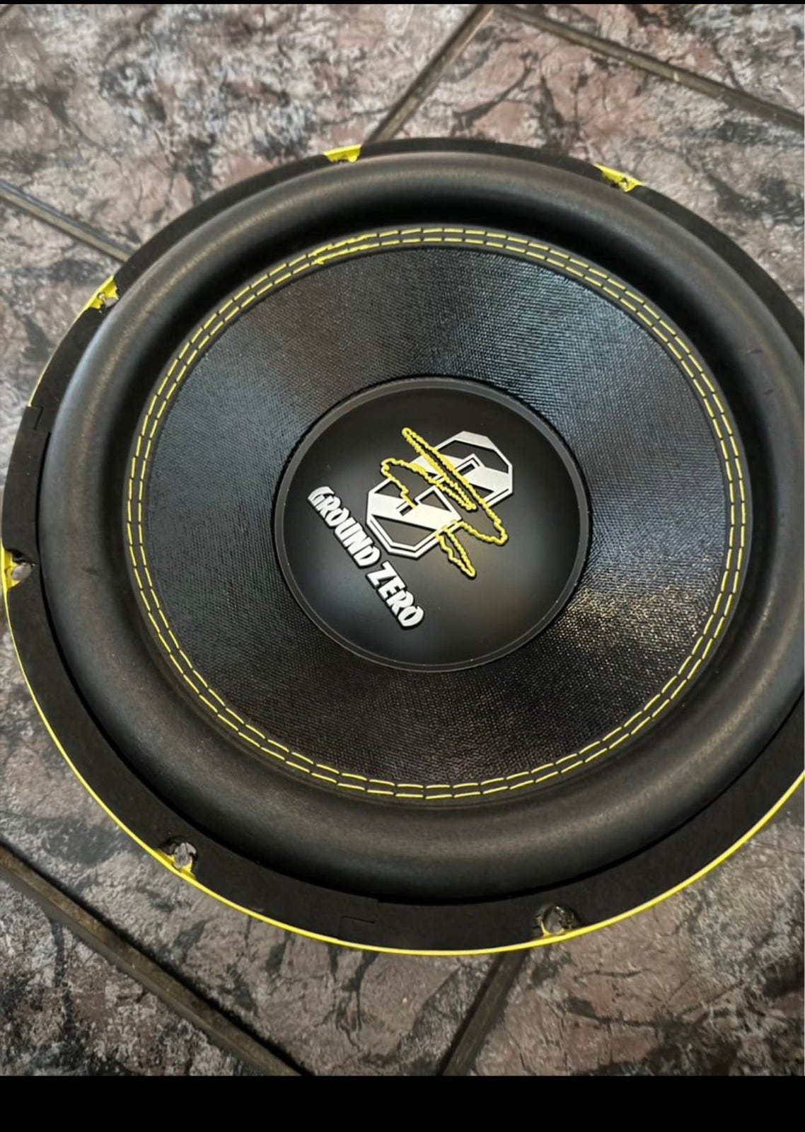 Bass element | FINN torget