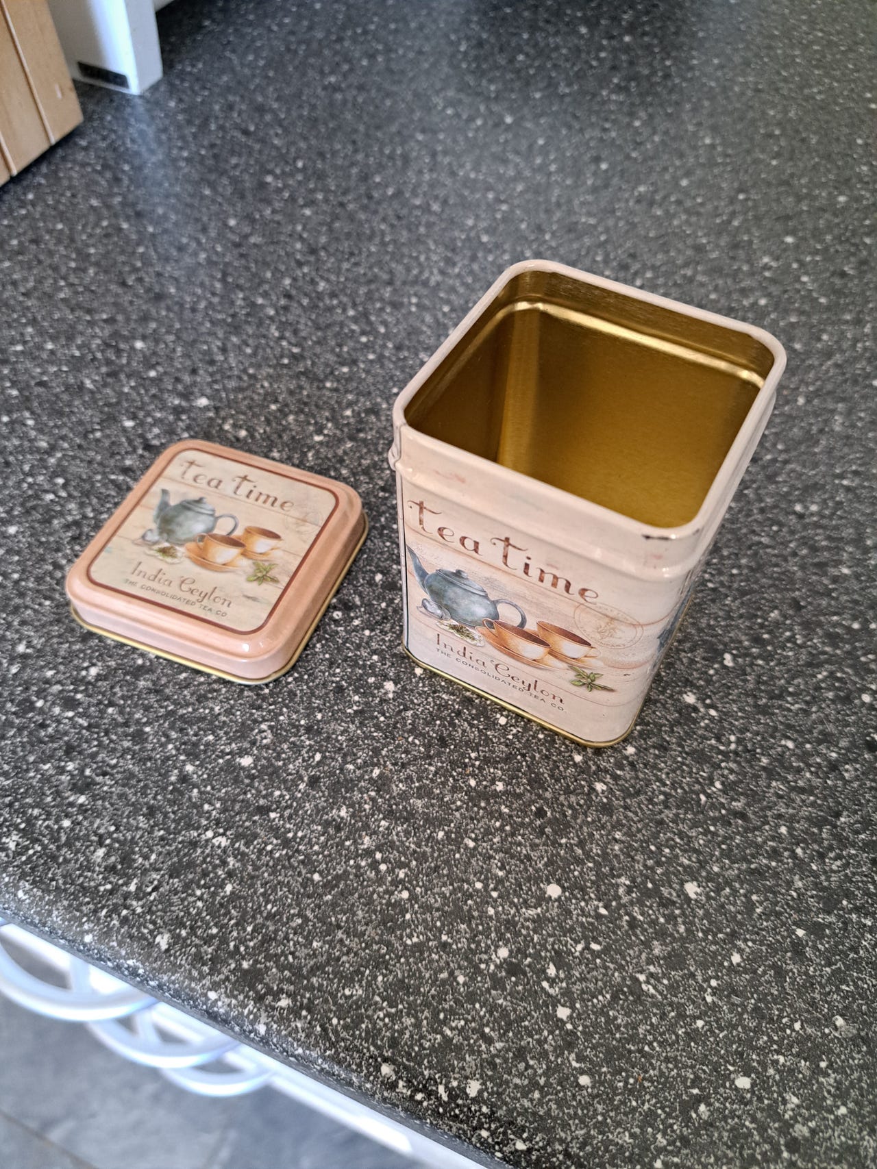 Liten teboks | FINN-torget