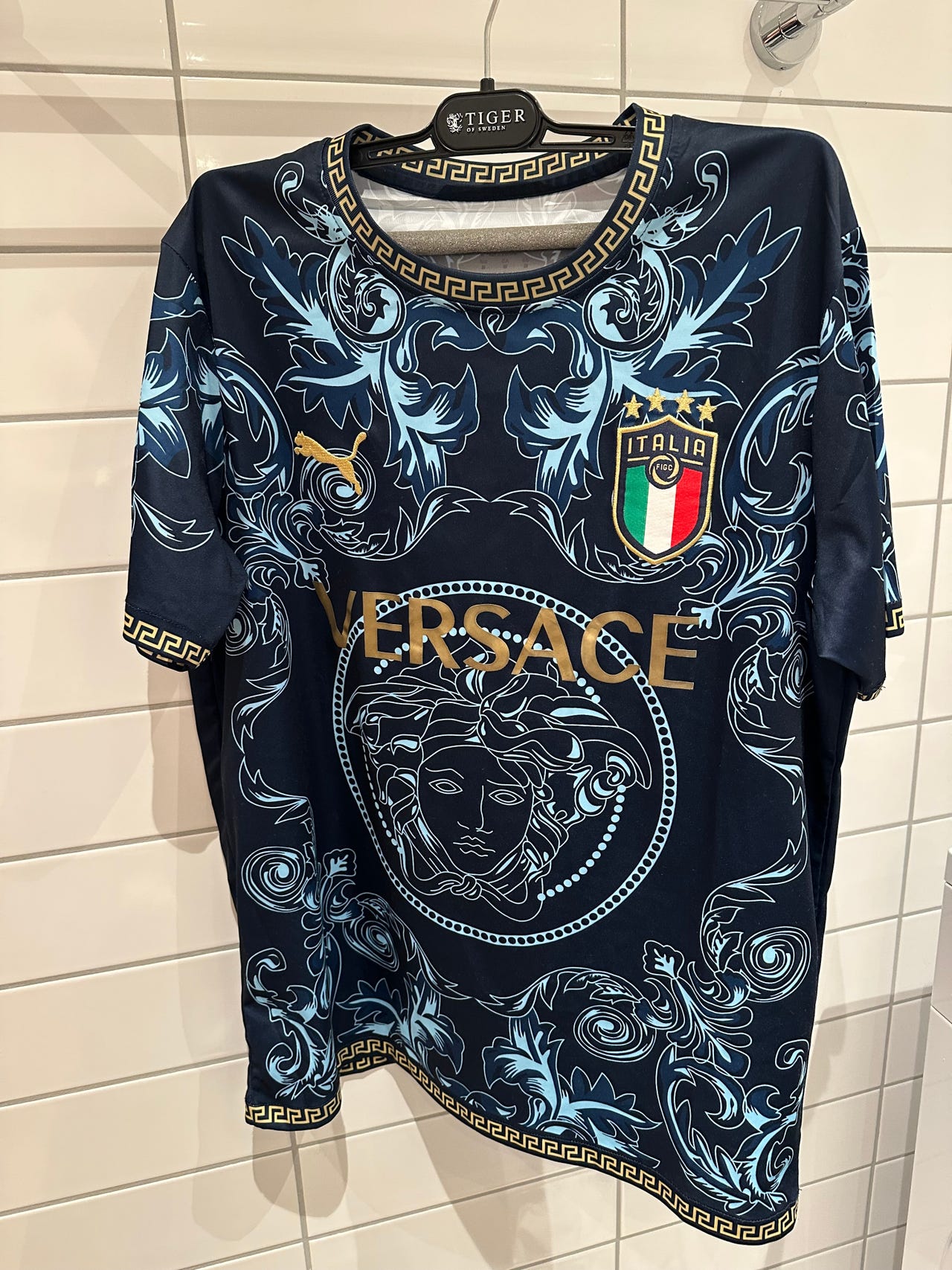Versace Italia drakt | FINN-torget