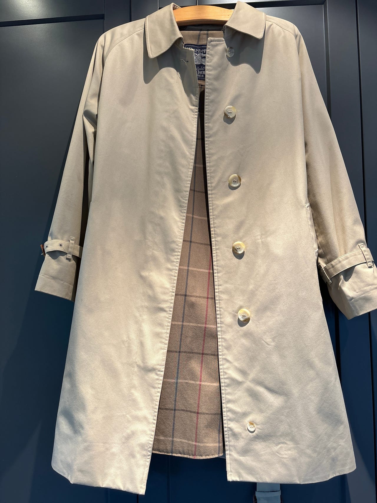 Kappe / Trenchcoat Burberrys beige | FINN-torget