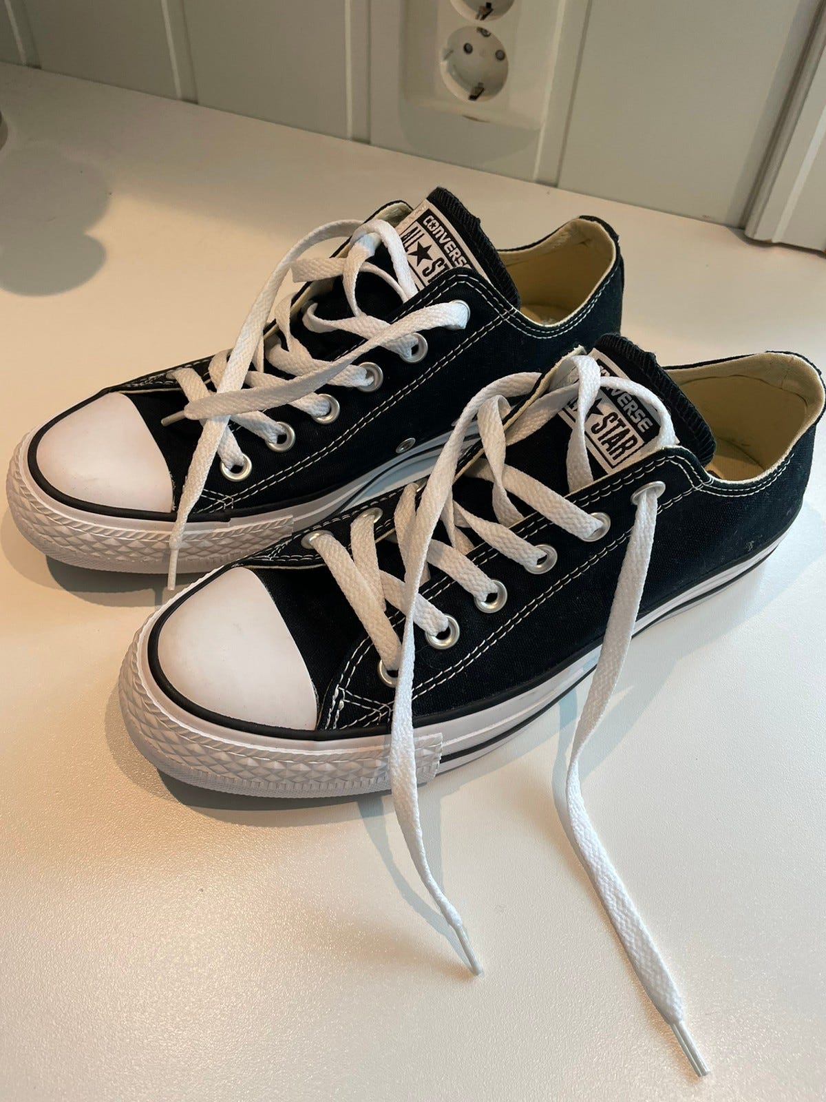 Converse sko - helt nye | FINN-torget