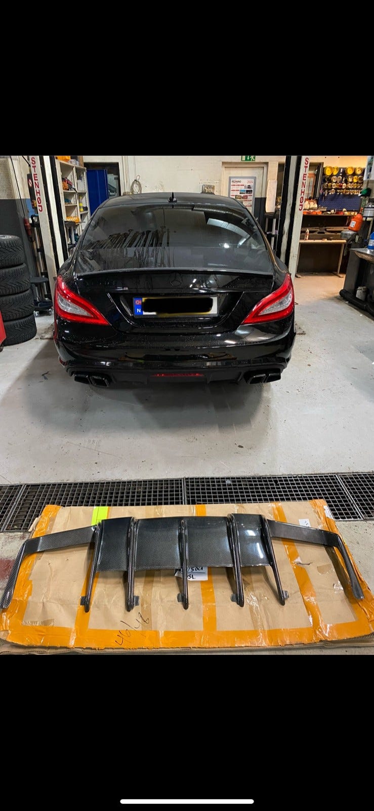 Carbon fiber diffuser cls63 cls550 11-14 amg w218 karbon fiber | FINN ...