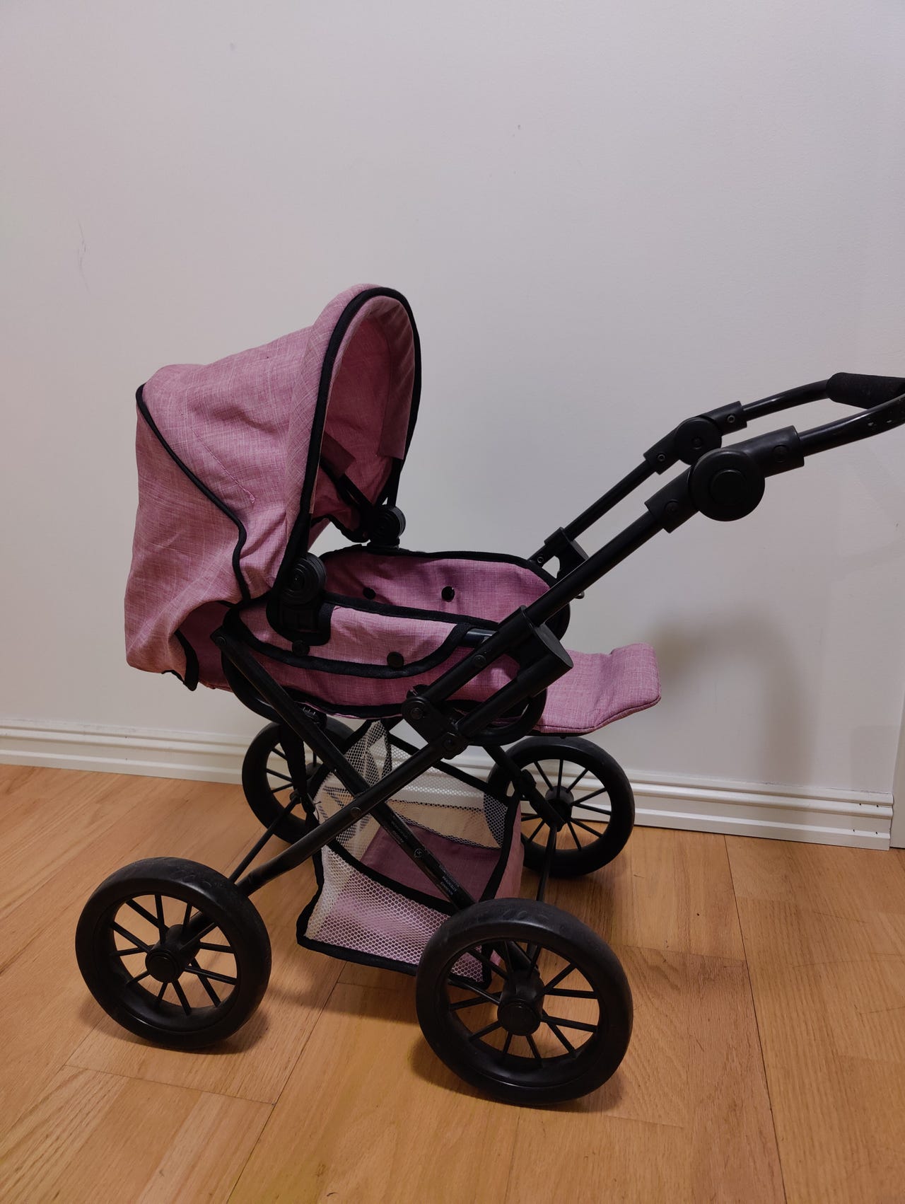Rosa/lilla Dukkevogn selges | FINN torget