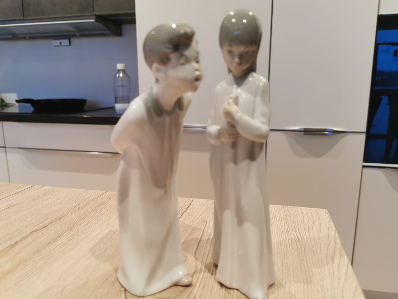 2 fine figurer 20 cm høy | FINN torget