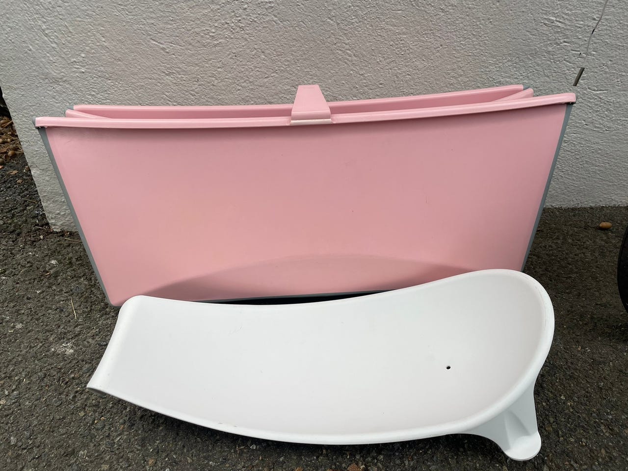 Stokke badekar + nyfødt sete | FINN-torget