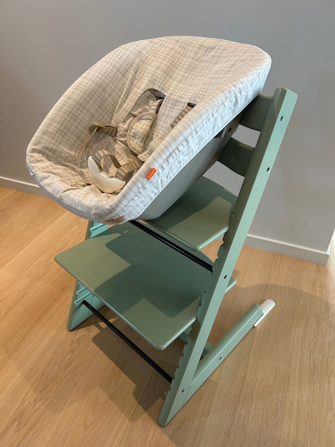 Newborn-sete til Stokke tripp trapp-stol | FINN torget