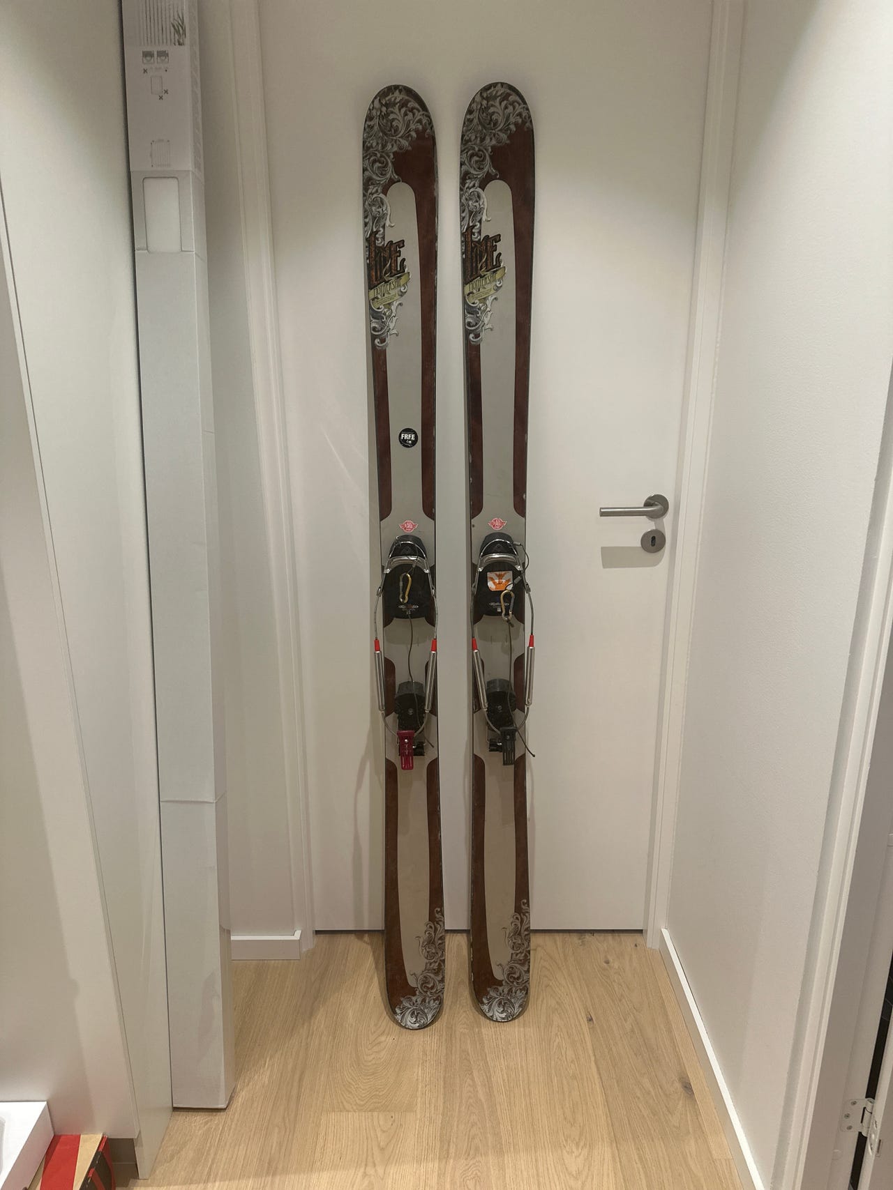 Line Mothership med Rottefella Cobra (lang) binding | FINN-torget