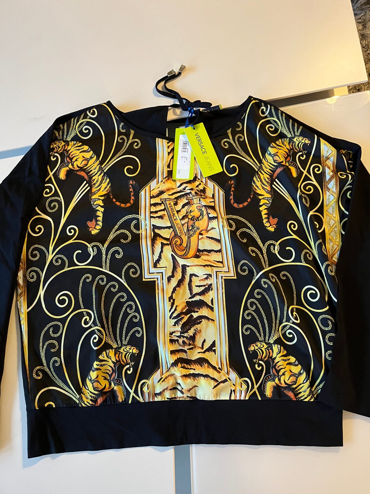 Ny Versace topp str. XL | FINN-torget