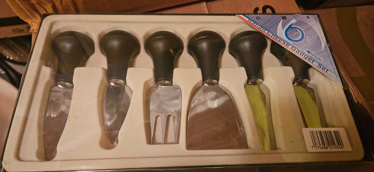 Italian Cheese Gadget set | FINN torget