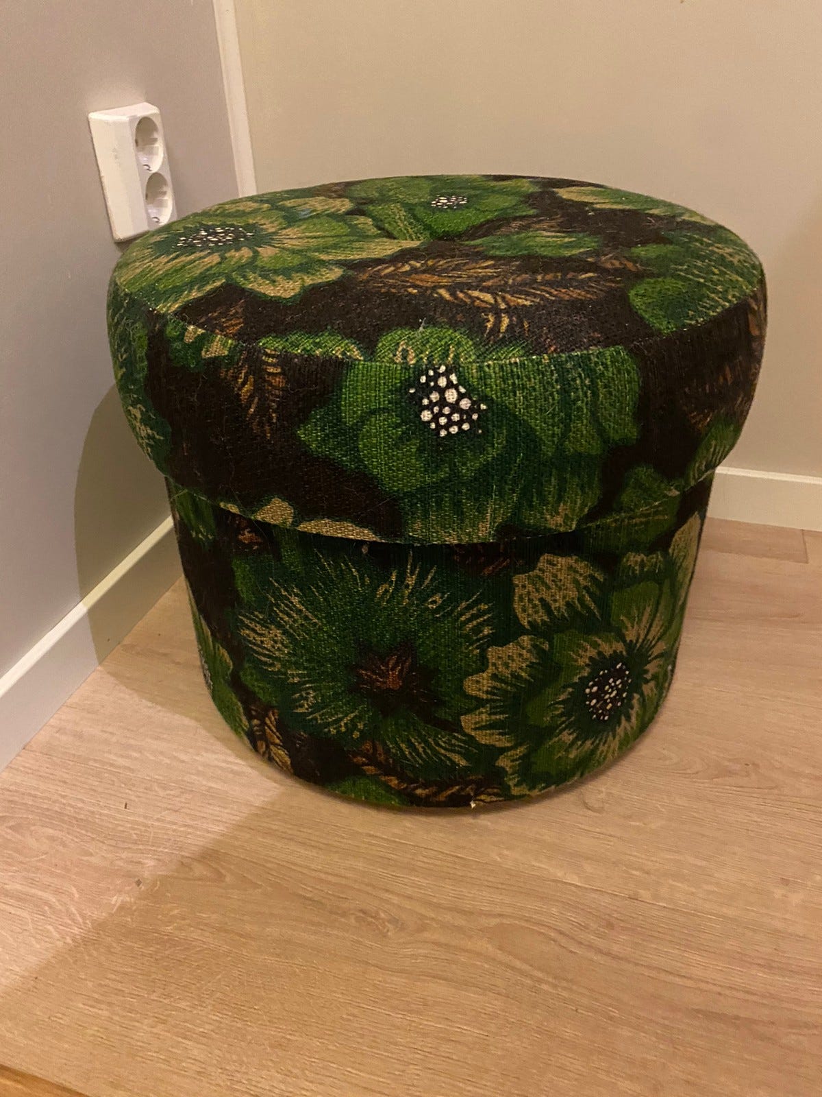 Retro puff | FINN-torget