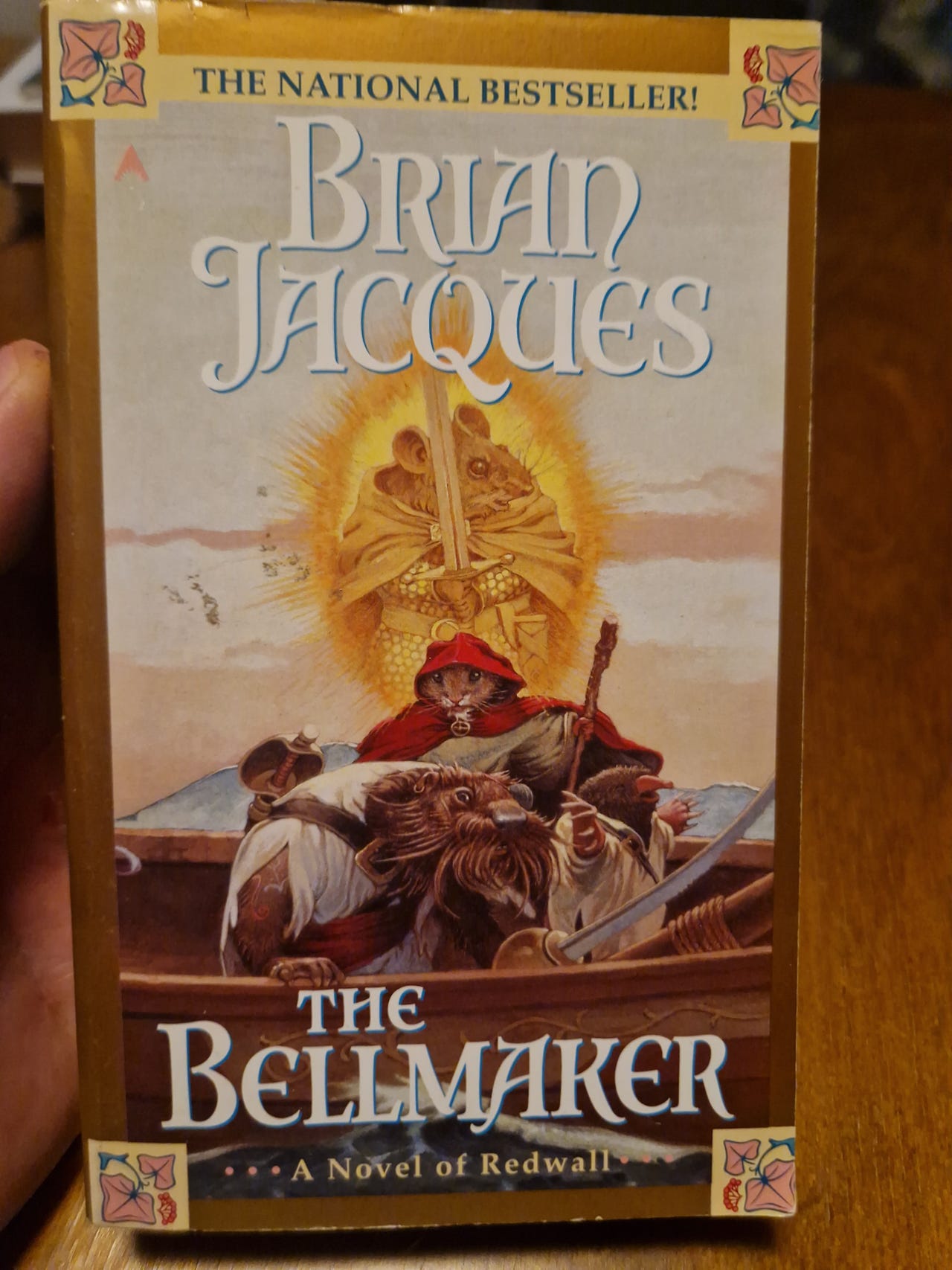 Holdt av - The Bellmaker av Brian Jacques | FINN-torget