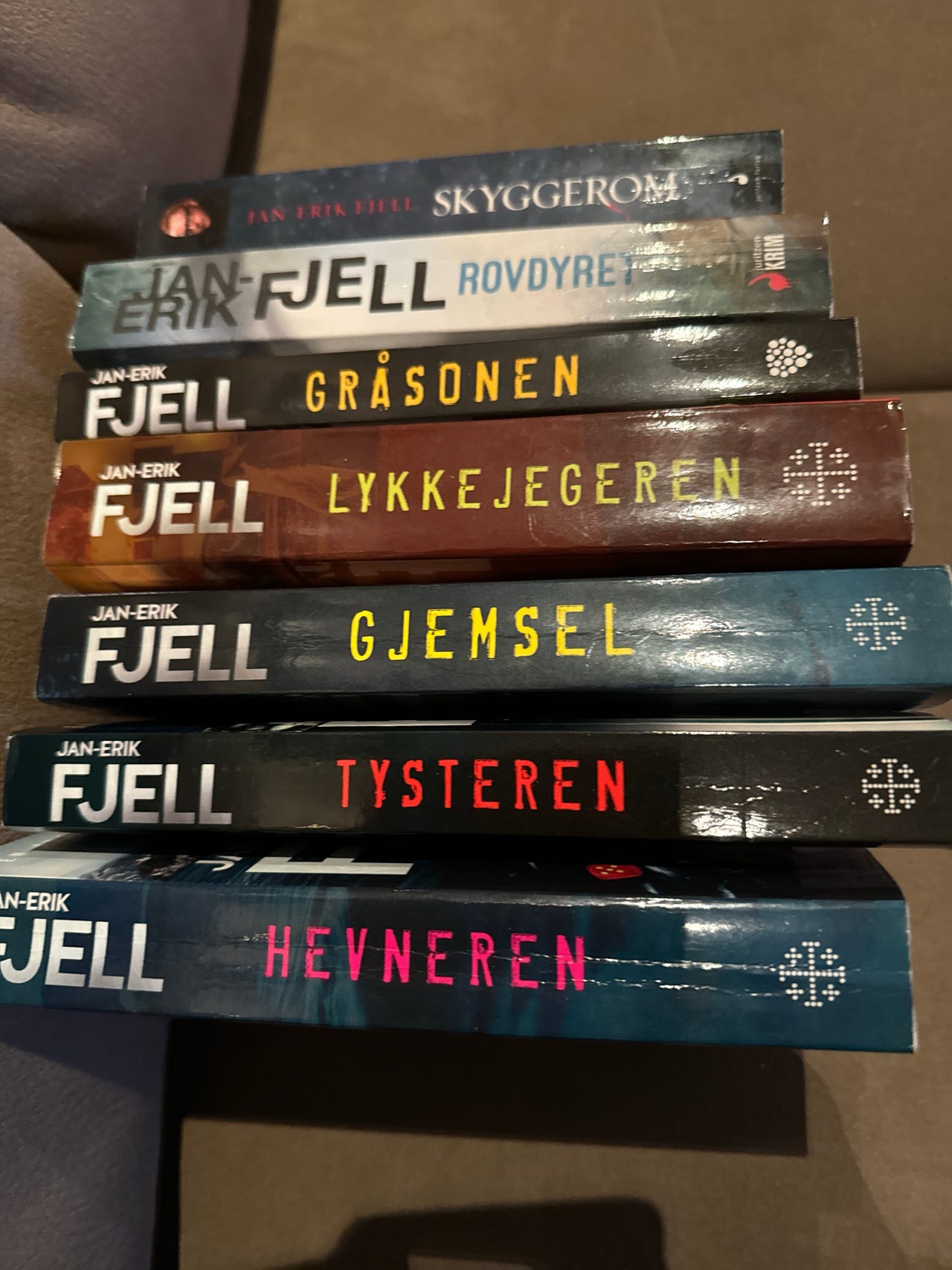 7 x Jan Erik Fjell (krim) | FINN-torget