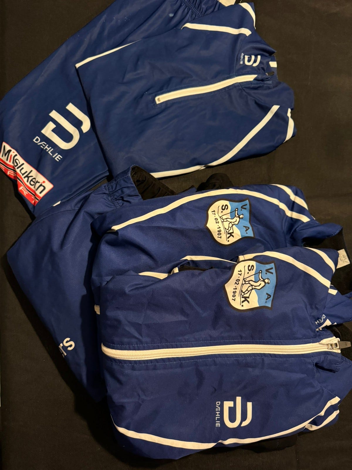 Langrennstøy Vestre Aker skiklubb - konkurransedress, 2 jakker og bukse ...