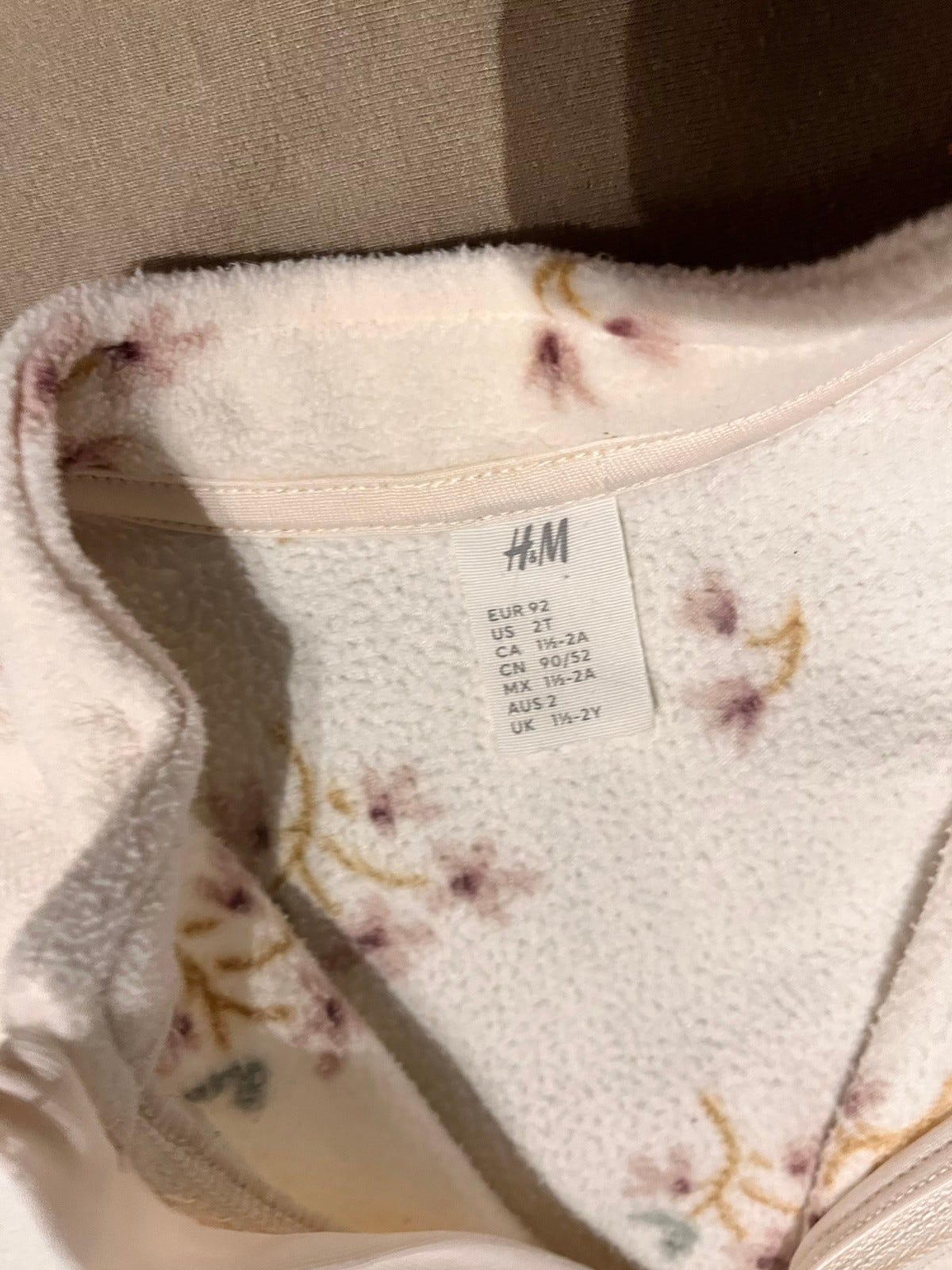 Gensere til jenter C&A - 92 H&M- 92 | FINN-torget