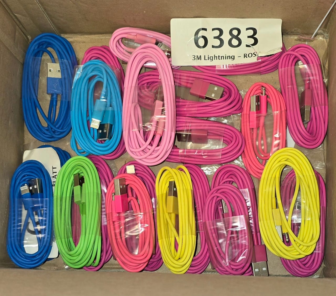 130+ Stk. 2 Meter & 3 Meter lightning kabler | FINN-torget