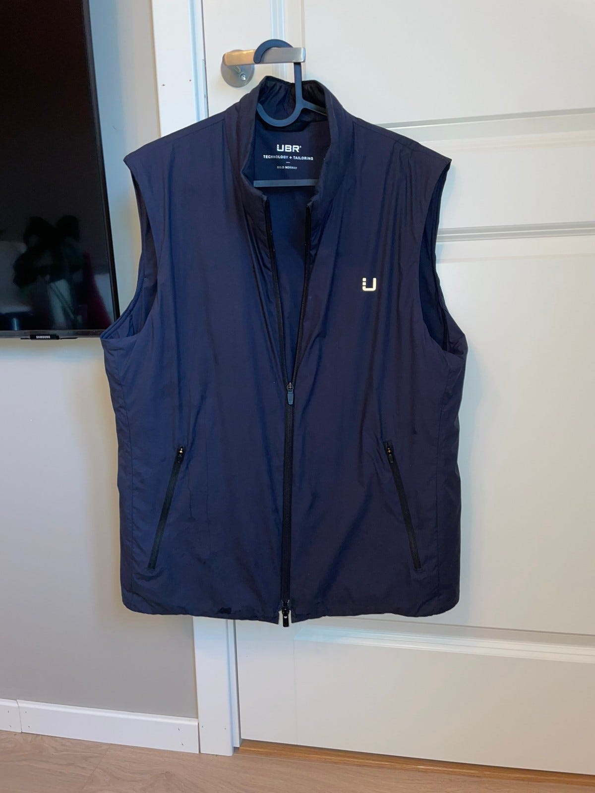 UBR Raptor vest pent brukt | FINN-torget