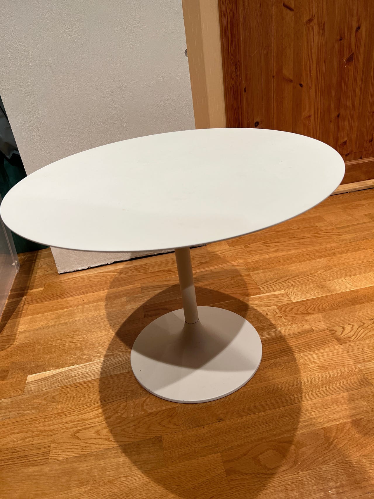 Rundt lite bord hvitt | FINN-torget