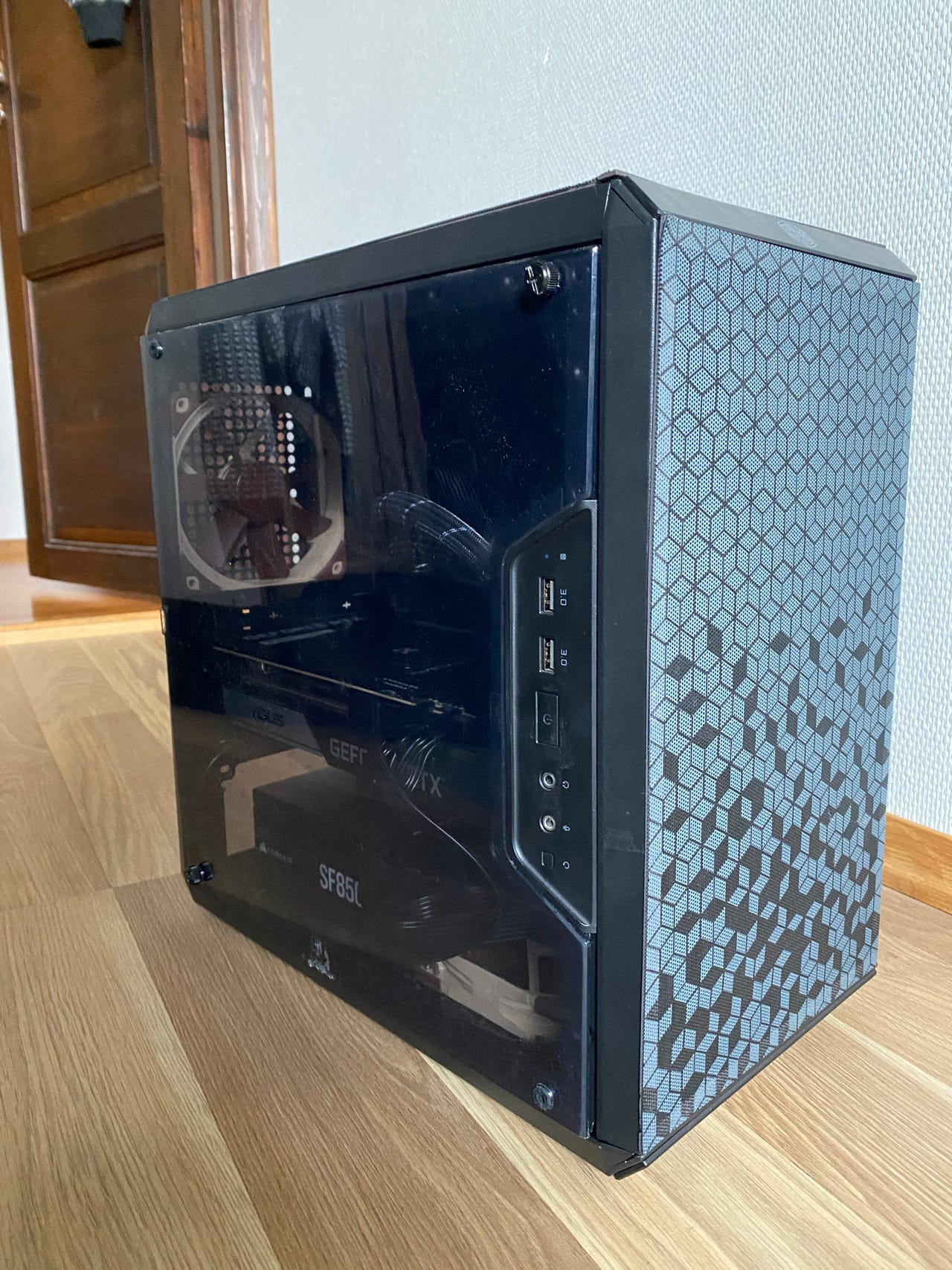 Kompakt og kraftig gaming/spill/redigerings pc | FINN-torget