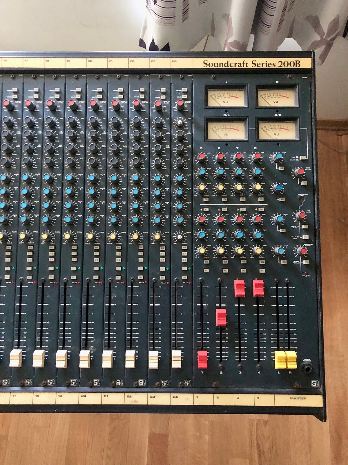 Soundcraft 200B | FINN-torget