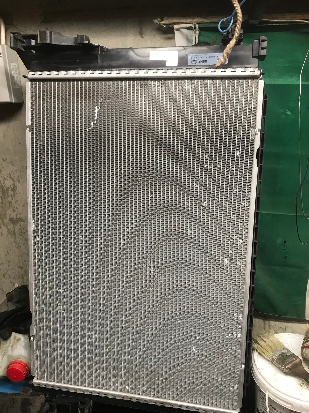 Mercedes 212 220d radiator | FINN-torget