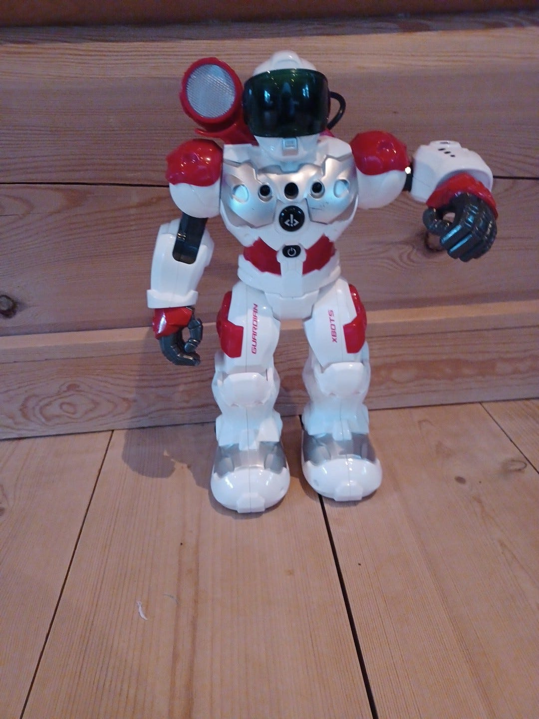 Robot Guardian xbots | FINN-torget