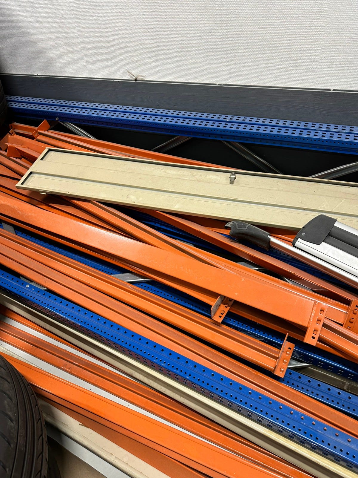 Dekk reoler | FINN-torget