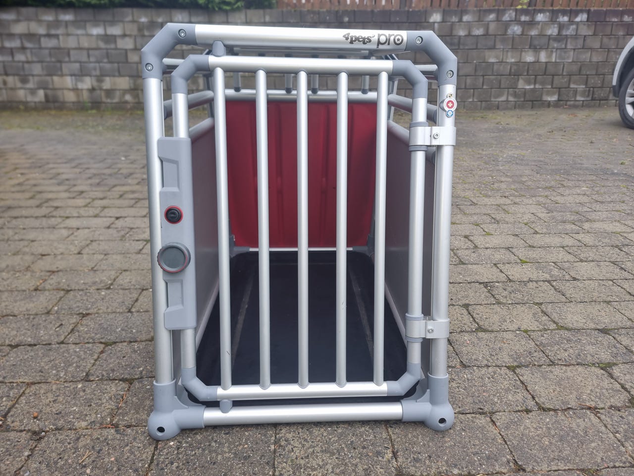 4Pets Pro2 Hundebur | FINN-torget