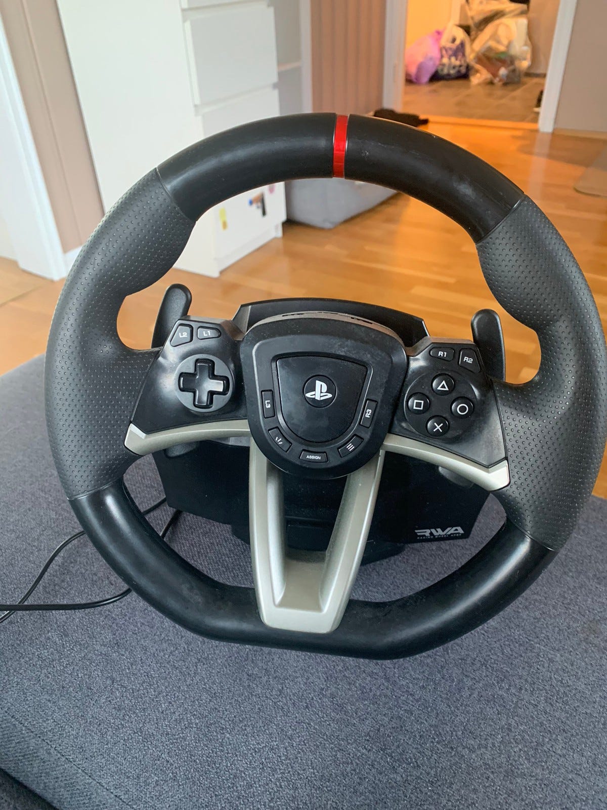 Ps ratt og pedaler nesten ikke brukt | FINN-torget