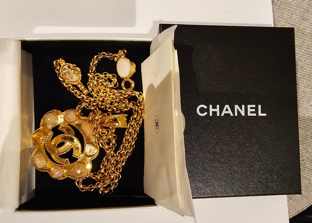 Chanel Vintage Necklace | FINN-torget