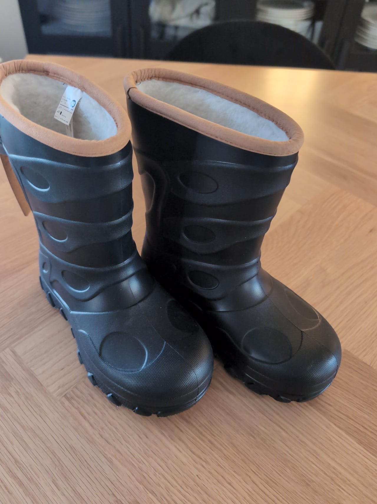 Nye vinterstøvler/cherrox | FINN-torget