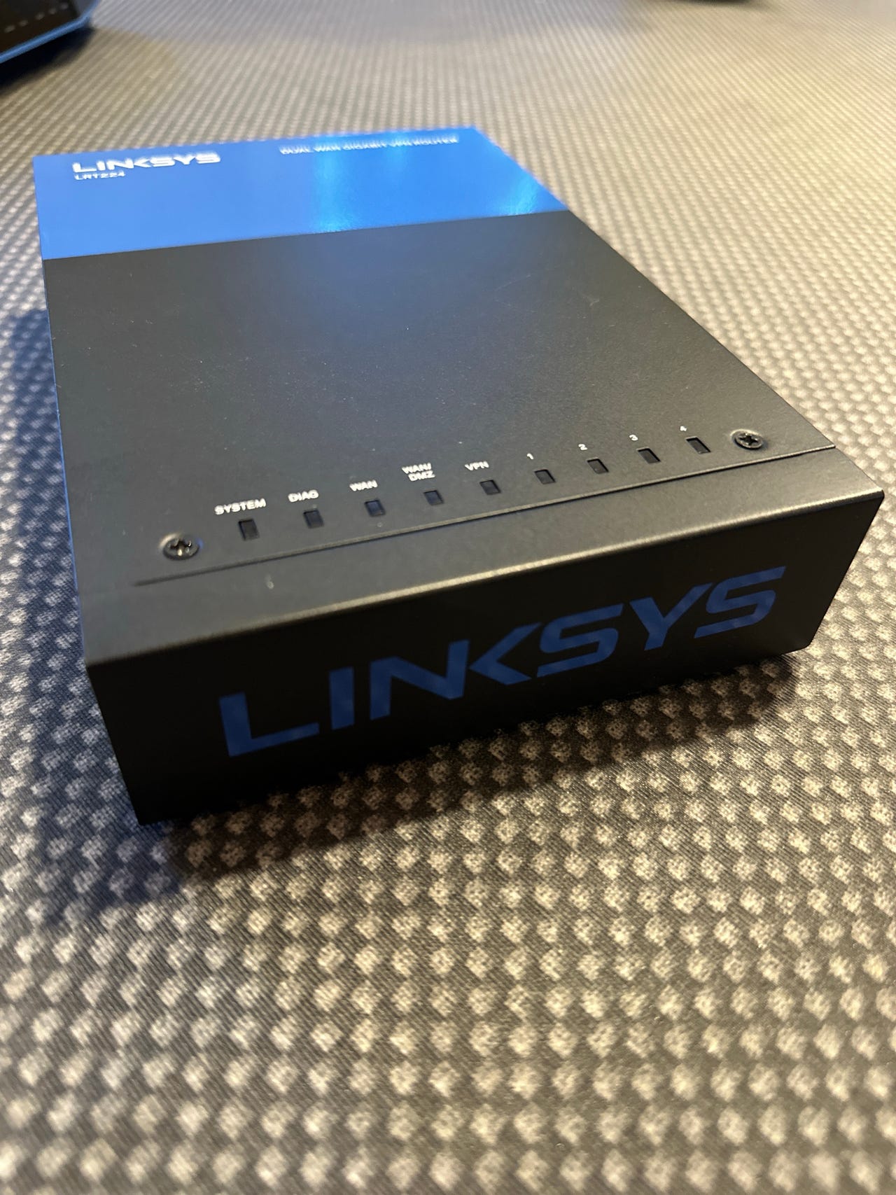Linksys LRT224 router | FINN-torget
