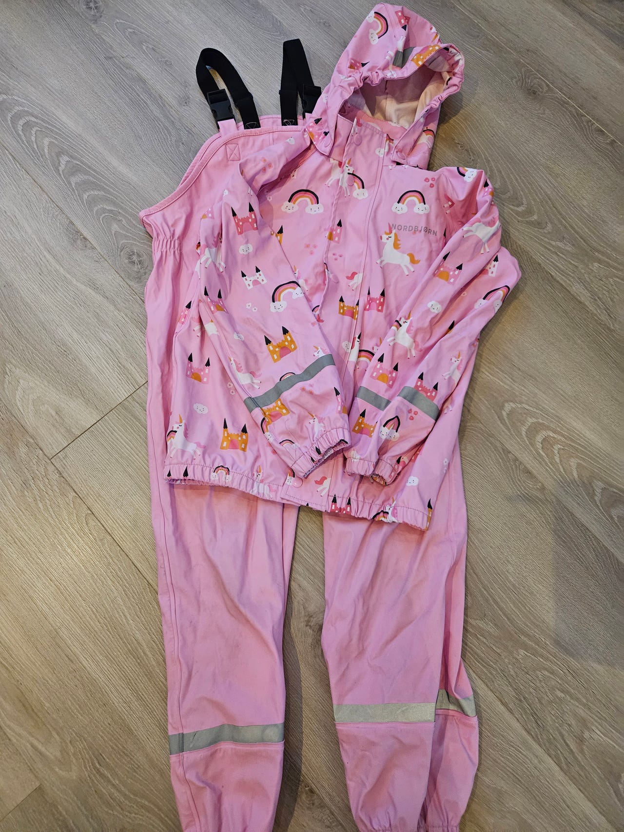 Regnsett nordbjørn 134-140 | FINN-torget