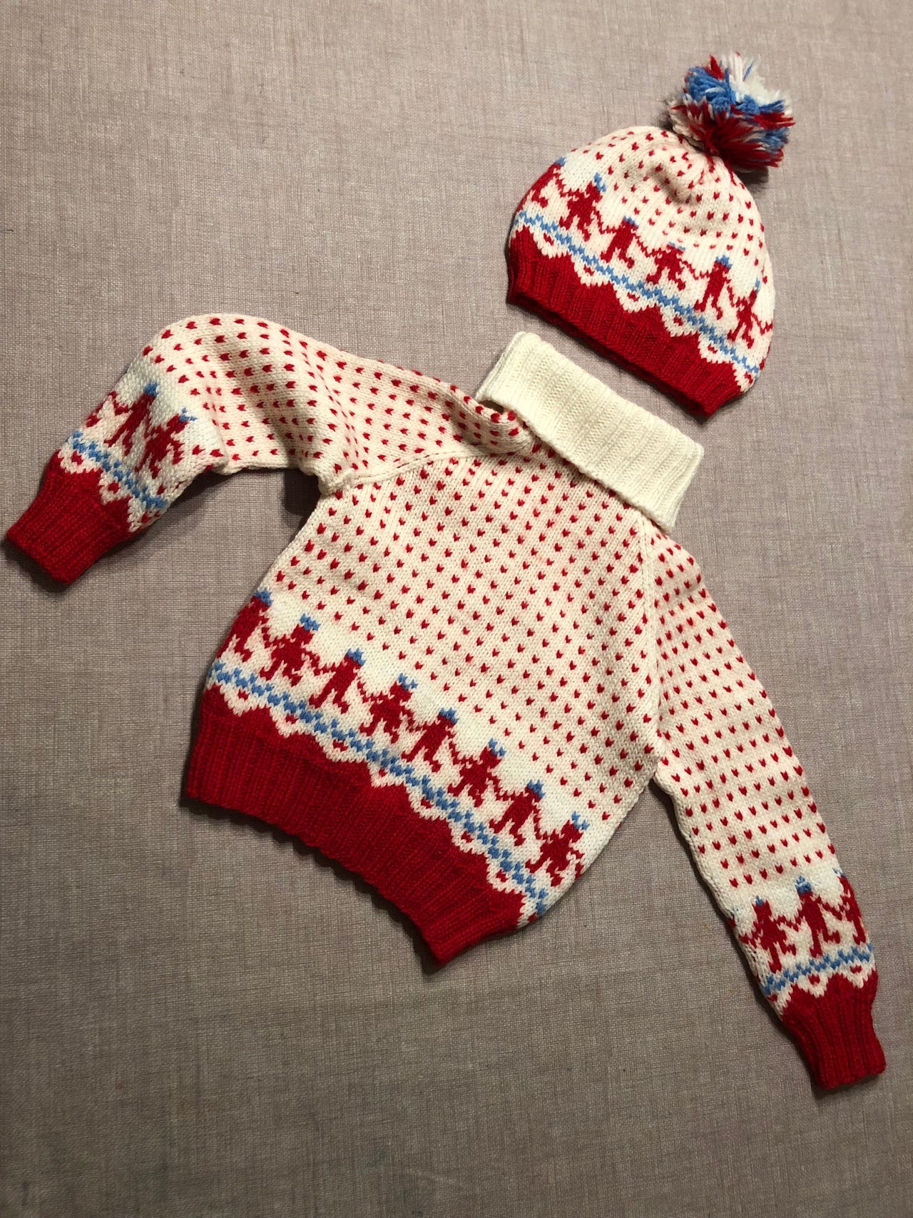 Ull genser og lue 1-2 år | FINN-torget