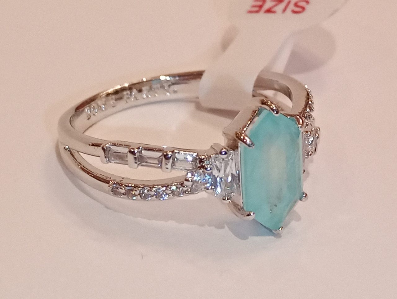 Helt ny flott ring med turkis hovedsten. | FINN-torget