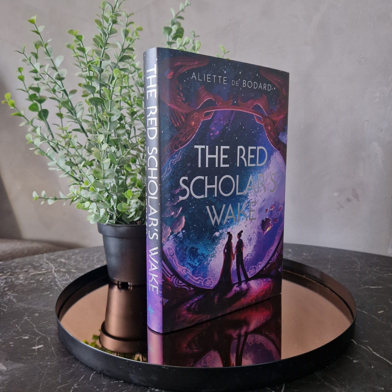 The Red Scholar's Wake | Illumicrate | FINN-torget