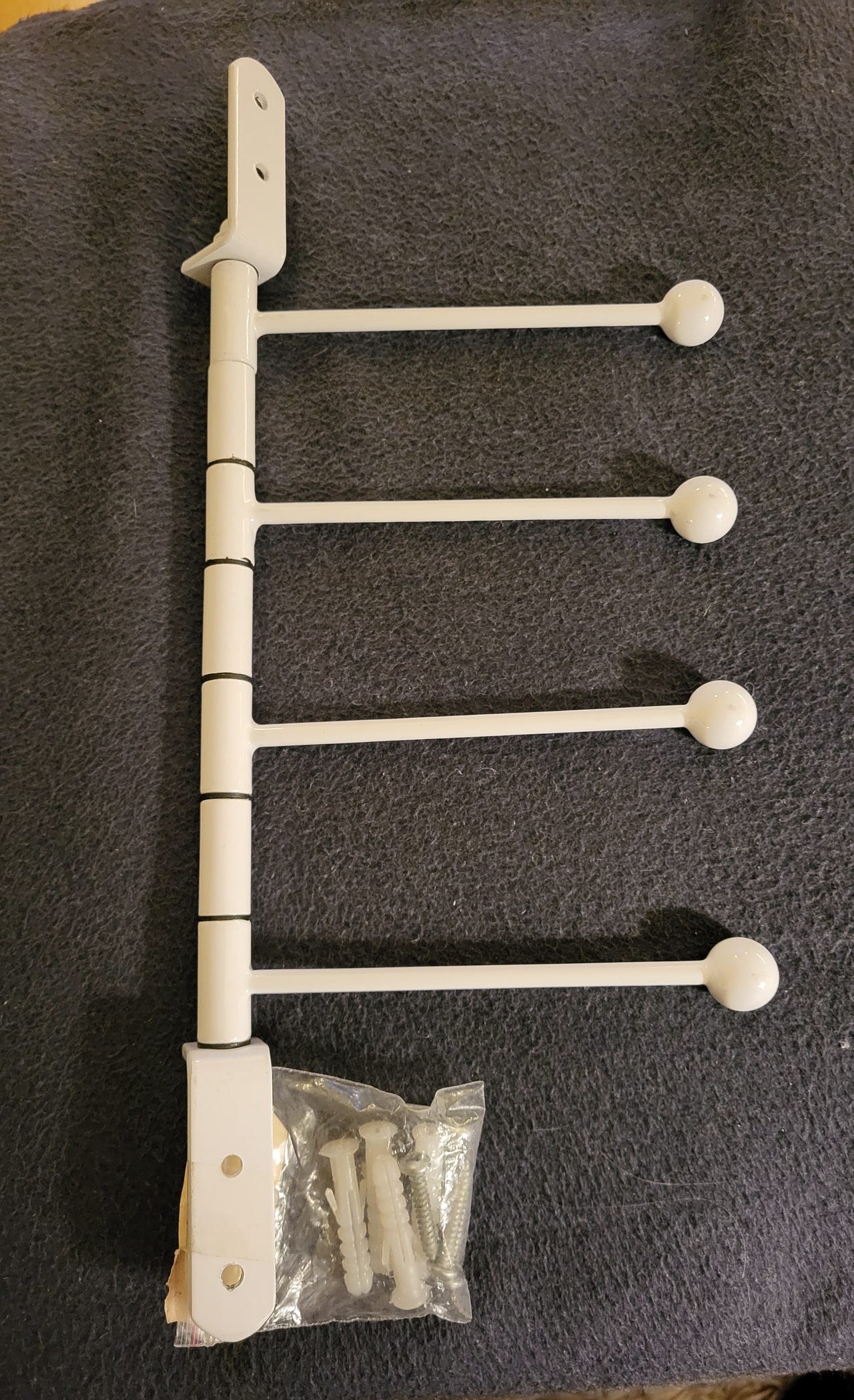 Oppheng til vegg | FINN-torget