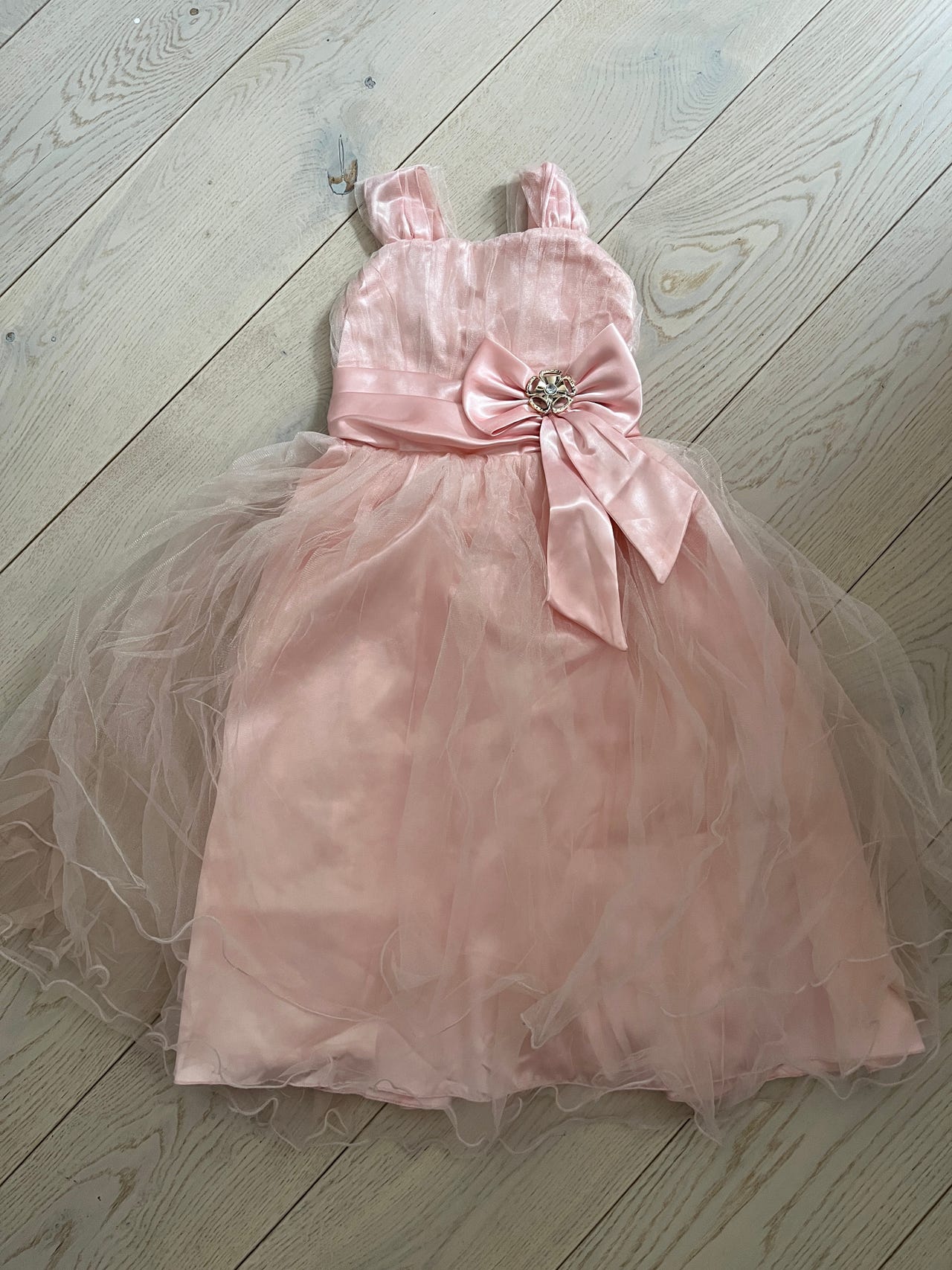 Kjoler strl 10 år | FINN-torget