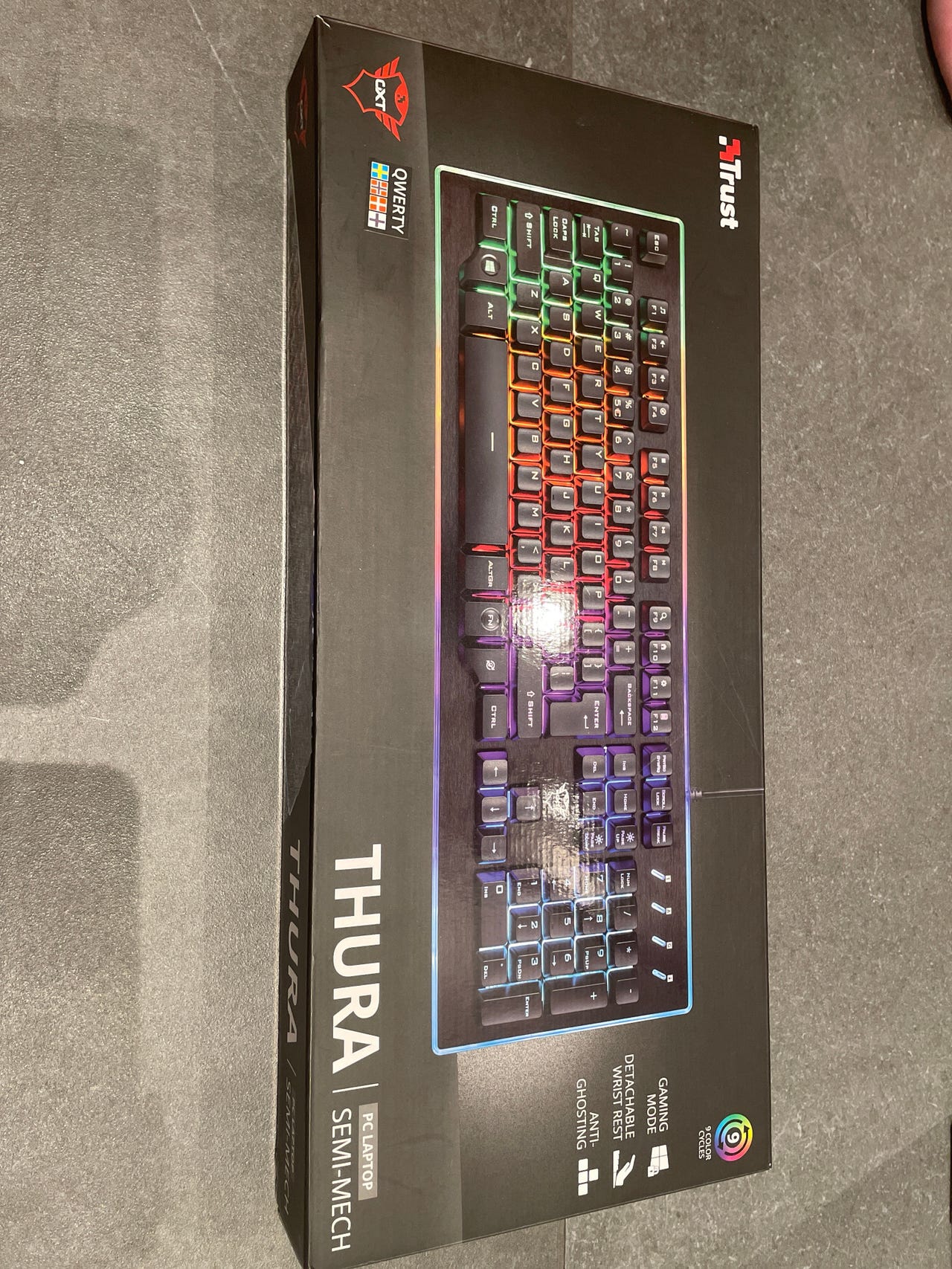 Trust GXT 860 Thura Semi-mekanisk LED-tastatur | FINN-torget