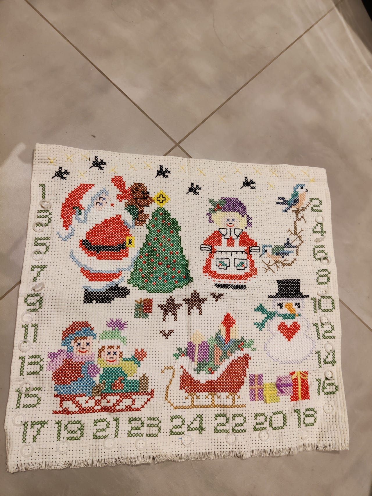 Julekalender - pakkekalender | FINN-torget