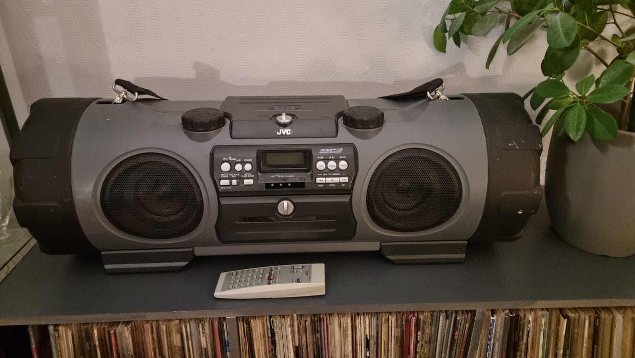 JVC Ghettoblaster RV-NB1 | FINN-torget