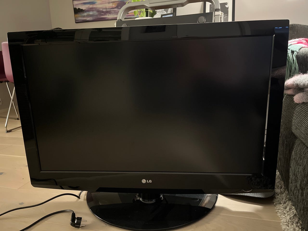 LG 37’’ TV | FINN-torget