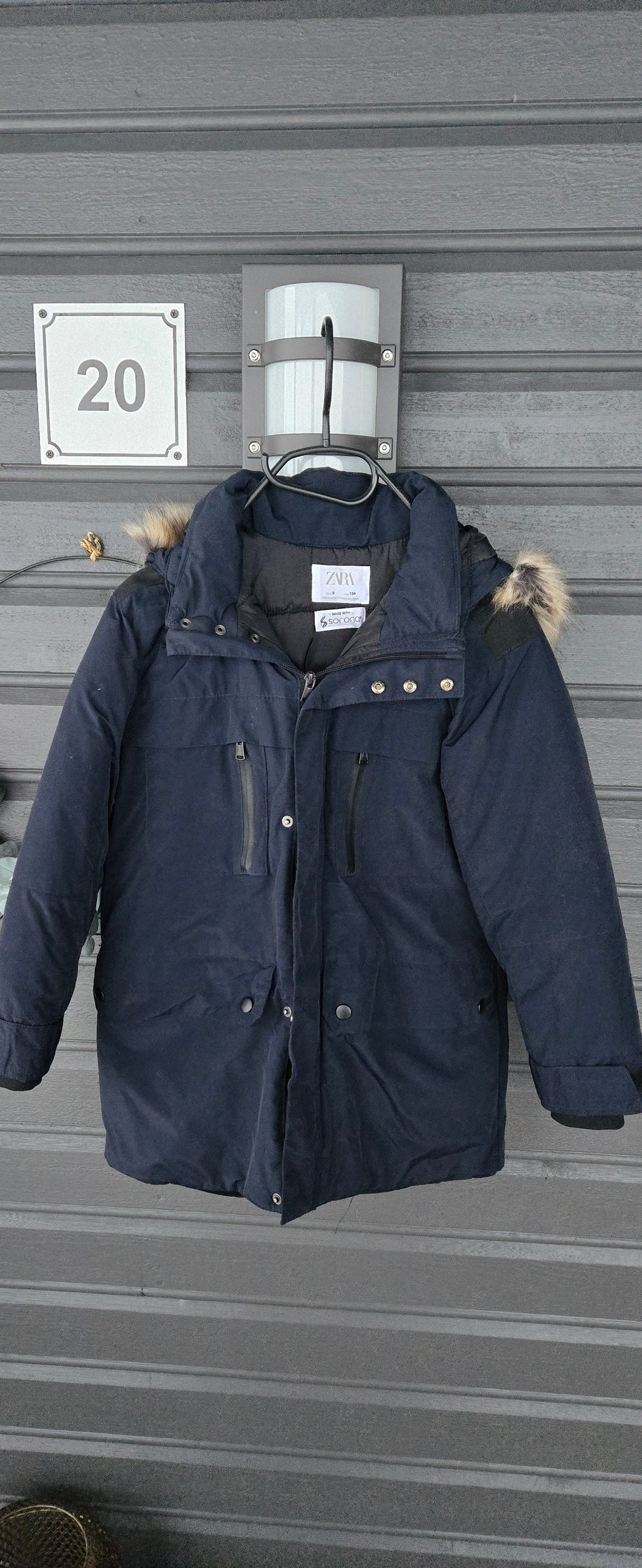 Parkas fra Zara 134/9år | FINN-torget