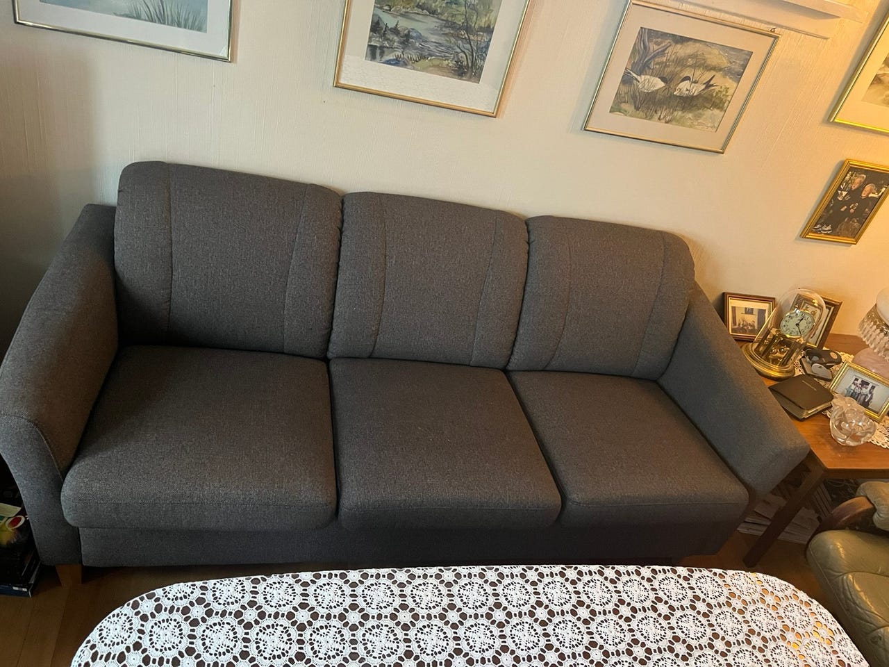 Sofa 3 seter + 2 stoler | FINN-torget