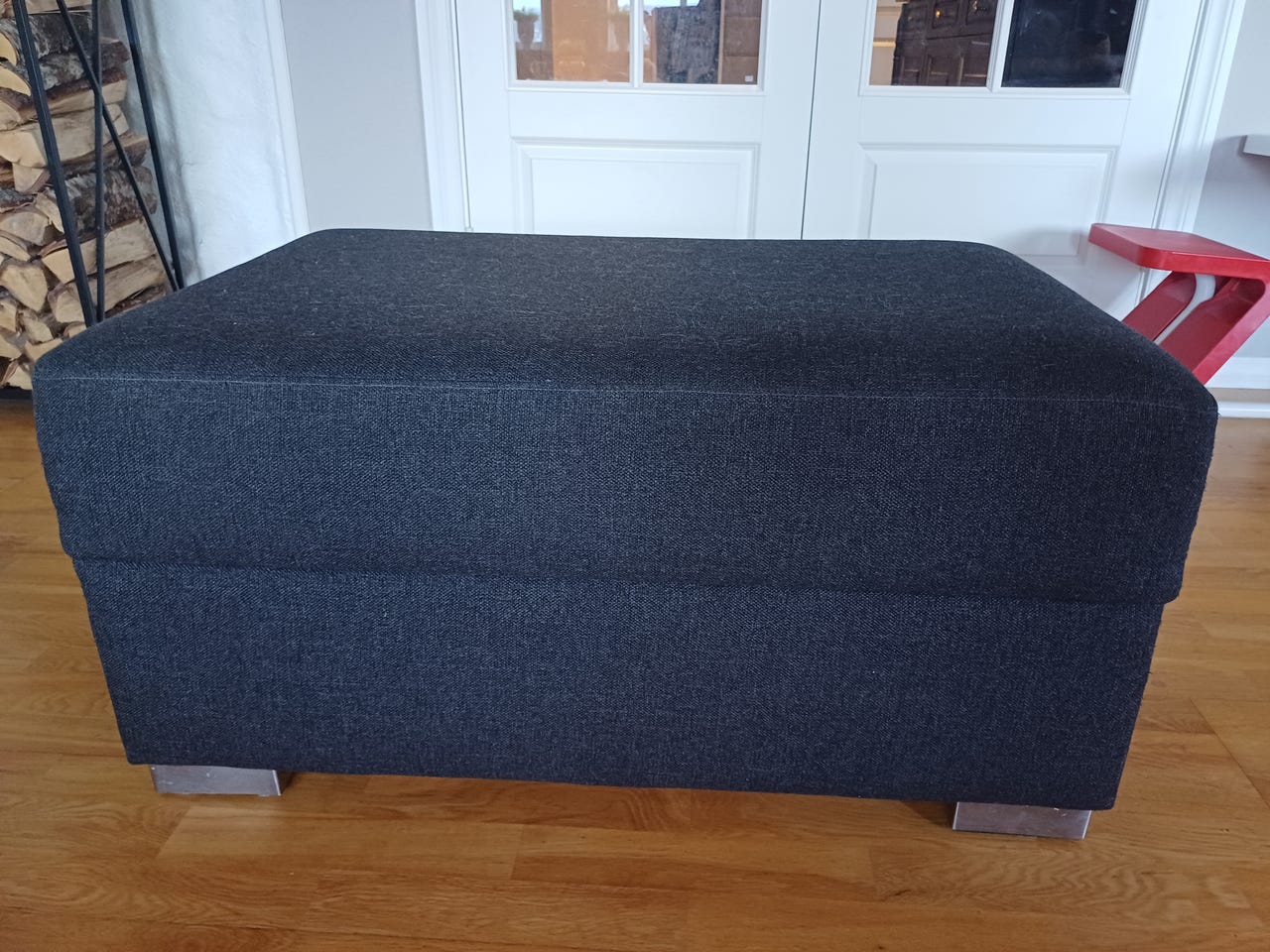 Stor fin puff med oppbevaring | FINN-torget